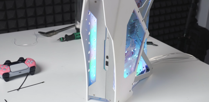 Water Cooled PS5 Created by a PC Modder - PLAY4UK